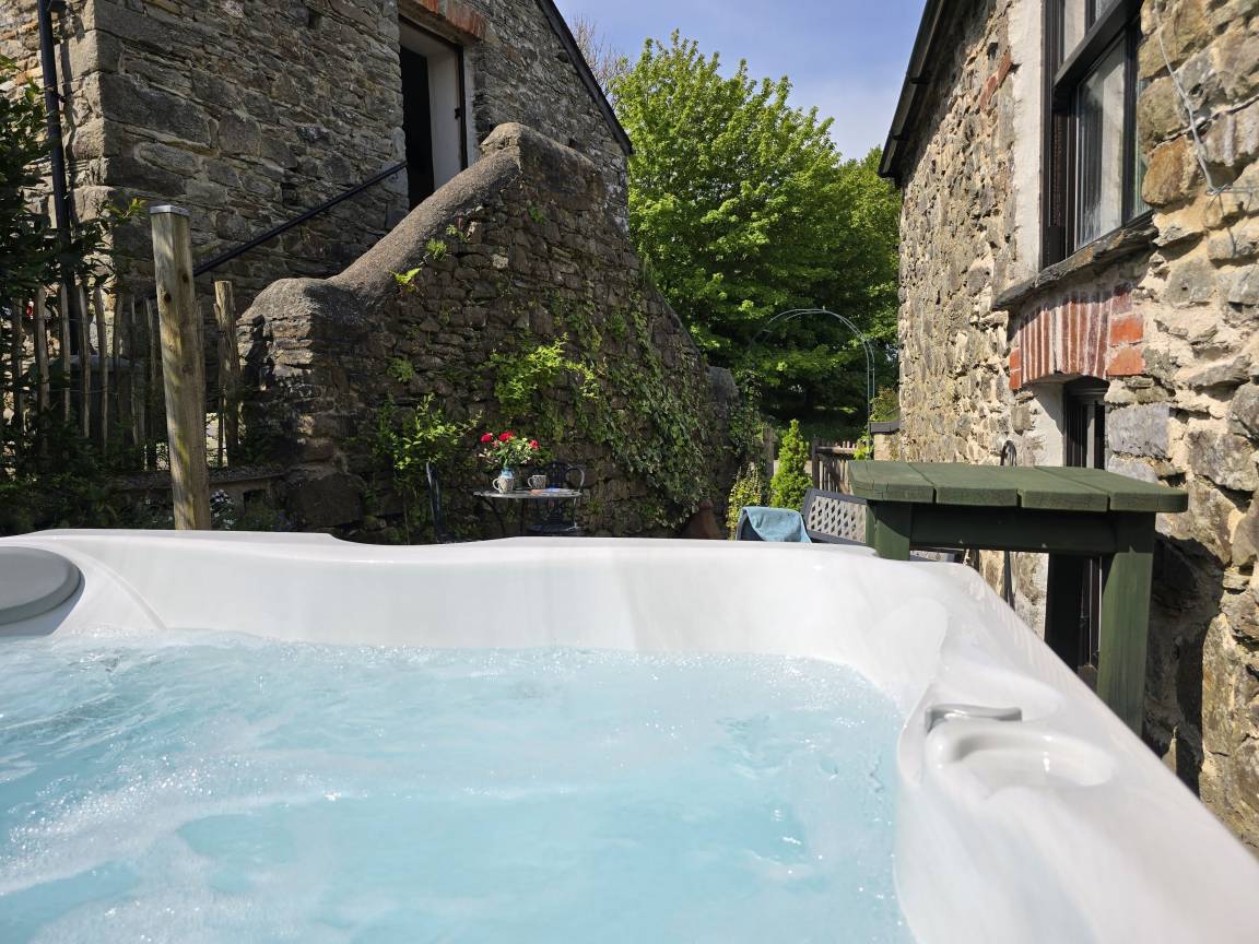 Cottage ∙ 2 Bedrooms ∙ 4 Guests - Llangrannog