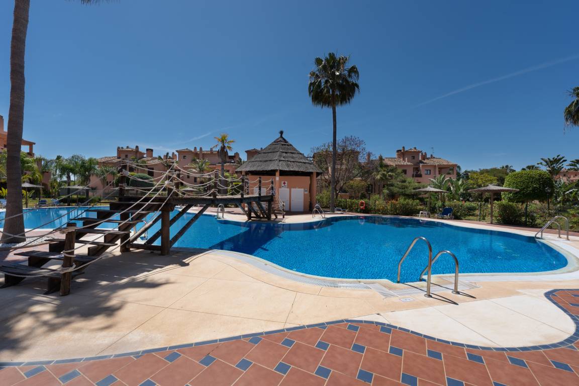 86 M² Apartamento ∙ 2 Habitaciones ∙ 4 Huéspedes - Benahavís