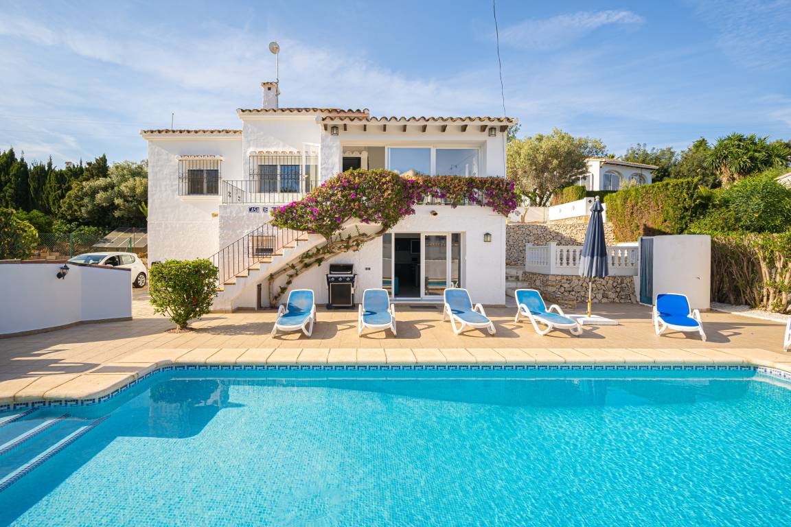 200 M² Villa ∙ 5 Habitaciones ∙ 10 Huéspedes - Calpe