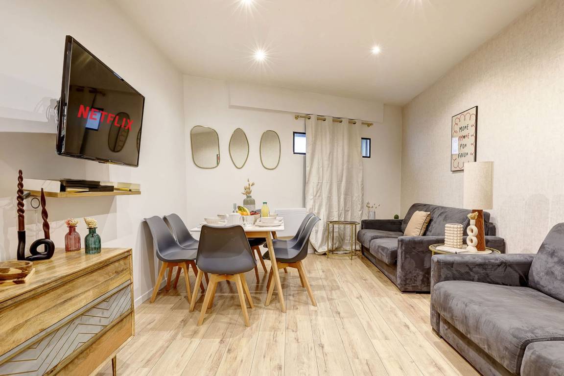 Appartement ∙ 1 Chambre ∙ 6 Personnes - Porte de Saint-Ouen