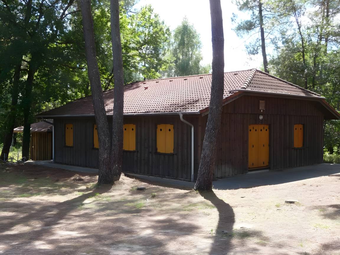 120 M² House ∙ 3 Bedrooms ∙ 15 Guests - Charente-Maritime