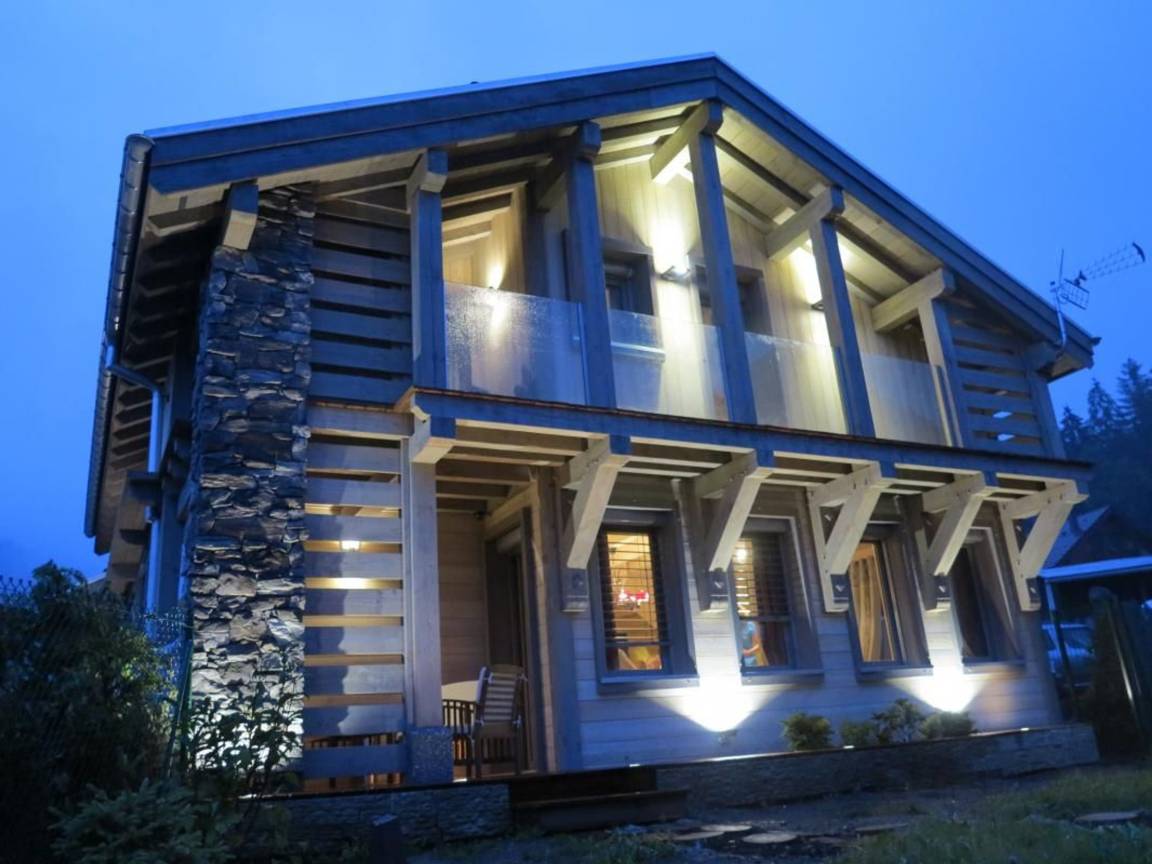 110 M² Cottage ∙ 4 Bedrooms ∙ 11 Guests - Alps