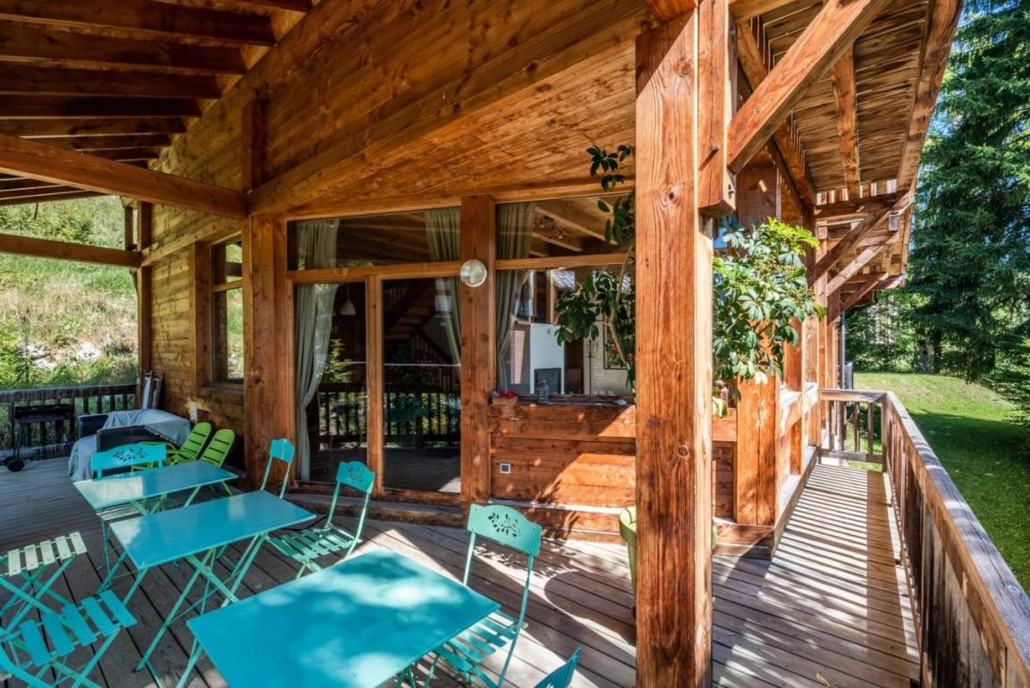 110 M² Chalet ∙ 4 Bedrooms ∙ 10 Guests - Les Gets