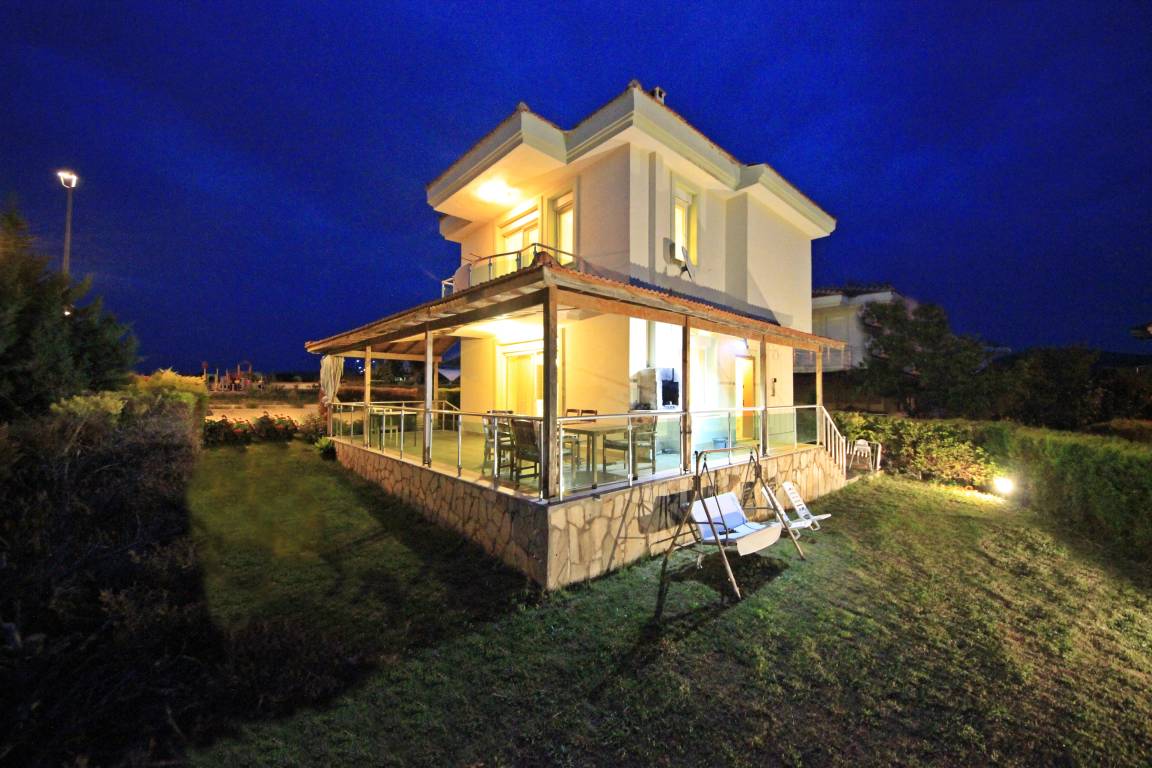 170 M² Villa ∙ 3 Bedrooms ∙ 8 Guests - Barbaros