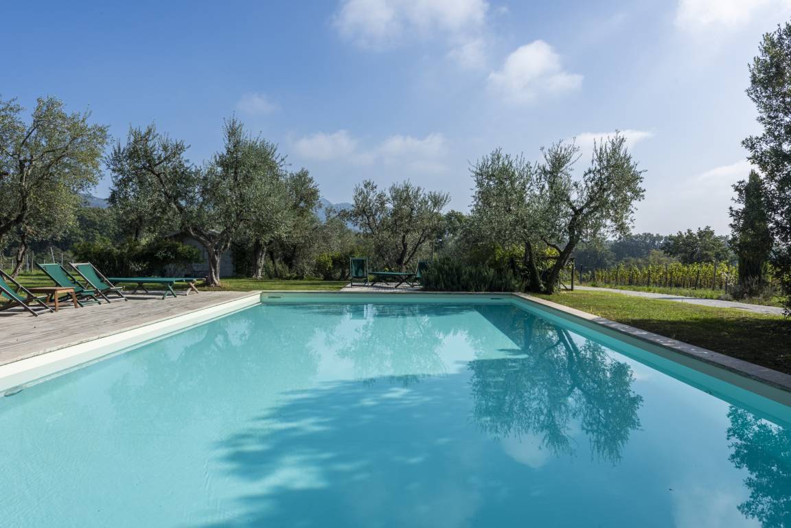 650 M² Villa ∙ 8 Bedrooms ∙ 14 Guests - Pistoia