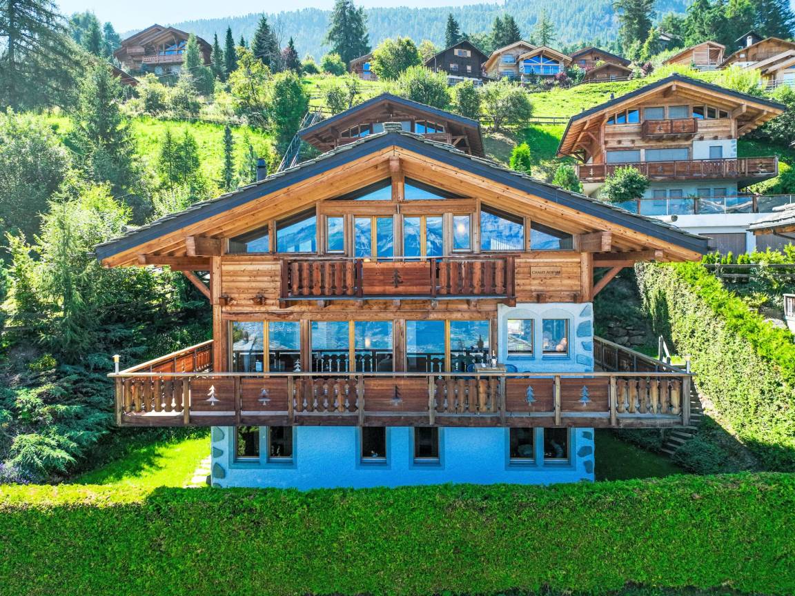 190 M² Villa ∙ 1 Bedroom ∙ 8 Guests - Verbier