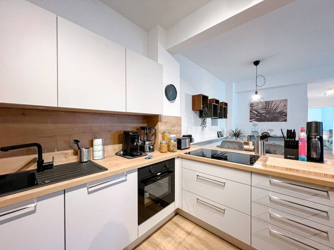 75 M² Apartment ∙ 1 Bedroom ∙ 1 Guest - Aachen
