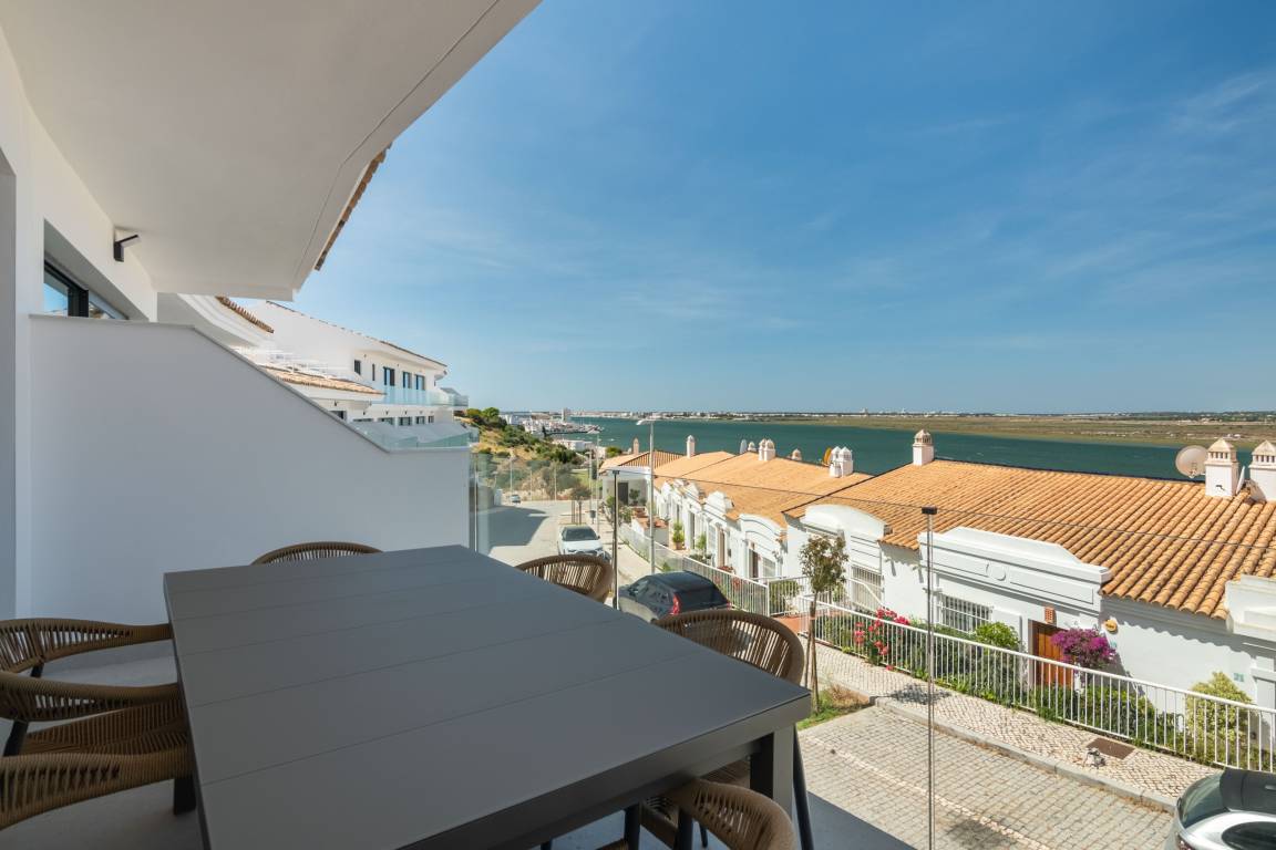 97 M² Apartamento ∙ 3 Quartos ∙ 6 Hóspedes - Ayamonte