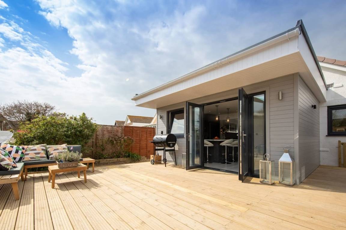 Apartment ∙ 3 Bedrooms ∙ 6 Guests - Bosham