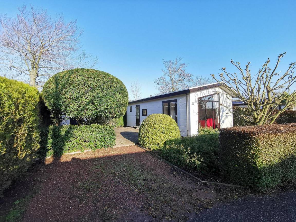 Bungalow ∙ 2 Bedrooms ∙ 4 Guests - Bergen, Netherlands