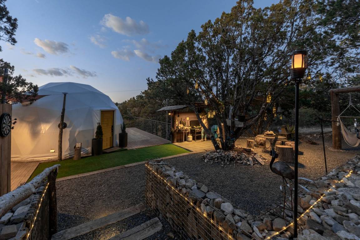 Camping ∙ 1 Bedroom ∙ 4 Guests - New Mexico