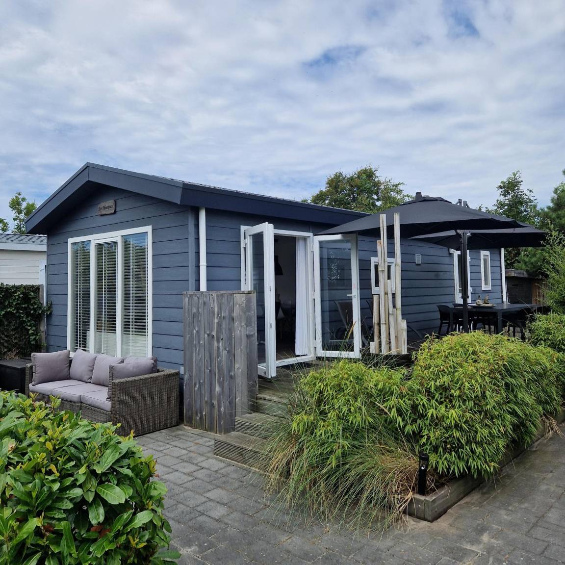 Bungalow ∙ 2 Bedrooms ∙ 5 Guests - Alkmaar