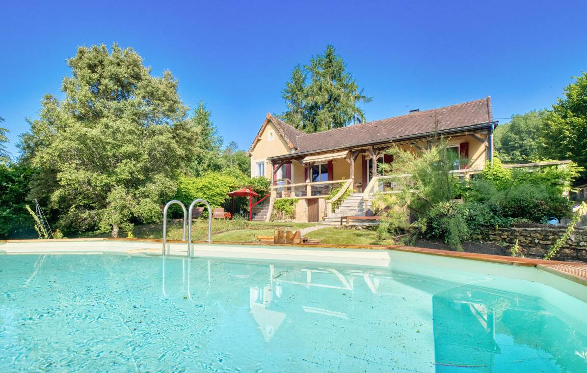 180 M² House ∙ 5 Bedrooms ∙ 12 Guests - Le Bugue