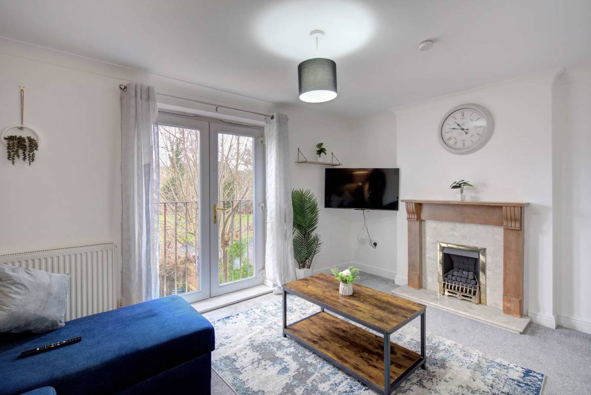 107 M² House ∙ 4 Bedrooms ∙ 10 Guests - Preston
