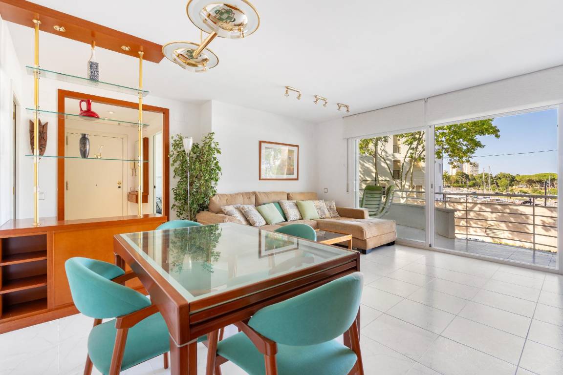 75 M² Apartment ∙ 3 Bedrooms ∙ 6 Guests - S'Agaró