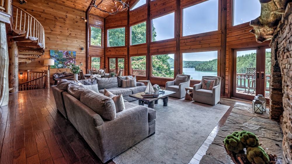 Cabin ∙ 7 Bedrooms ∙ 19 Guests - Blue Ridge, GA