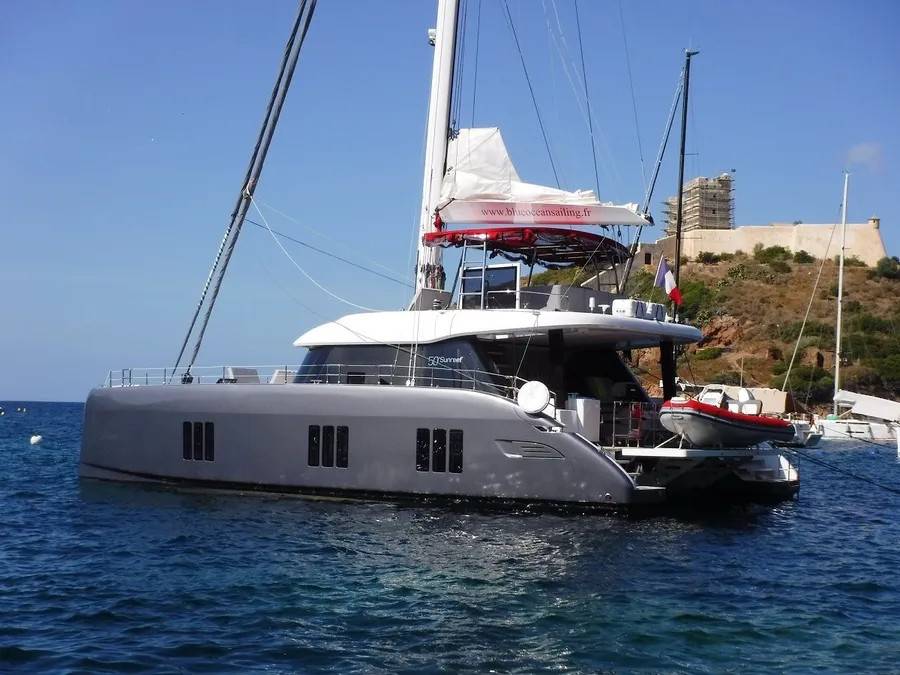 15 M² Houseboat ∙ 5 Bedrooms ∙ 9 Guests - Martinique