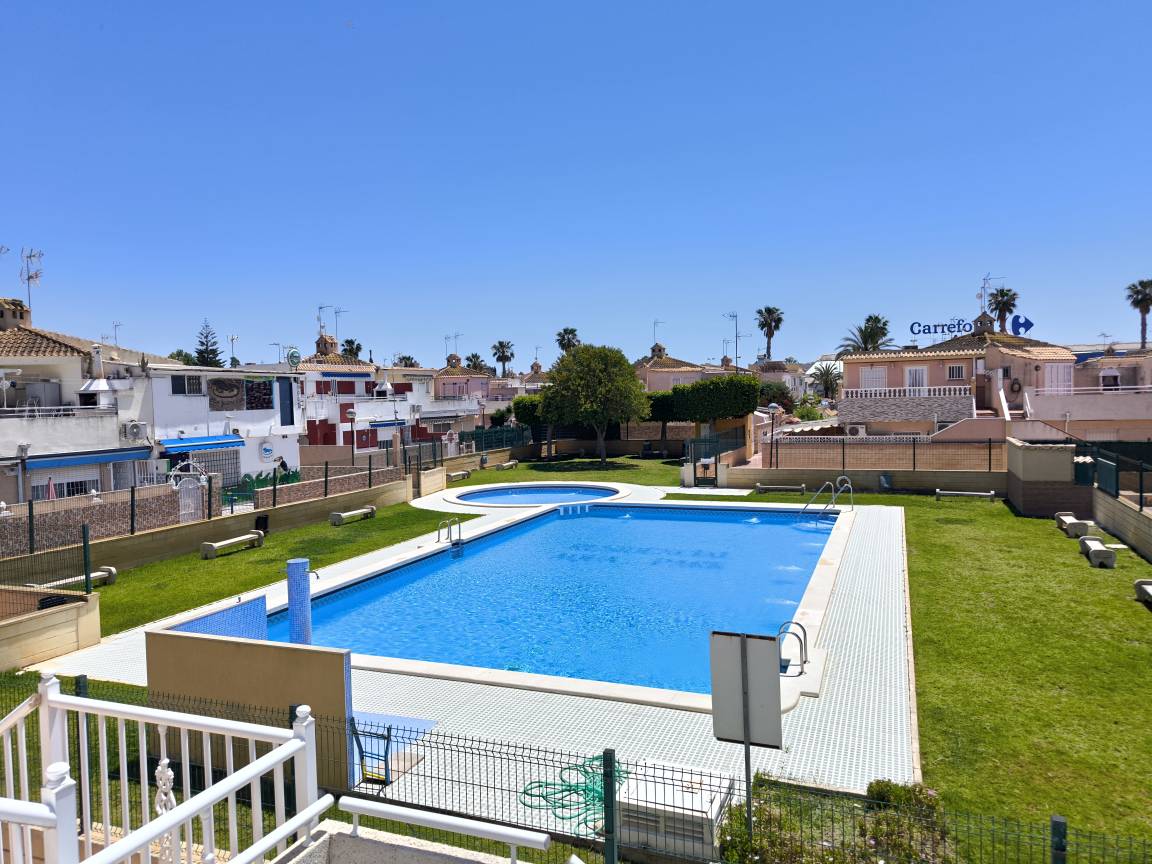46 M² Ferienhaus ∙ 2 Schlafzimmer ∙ 4 Gäste - Torrevieja
