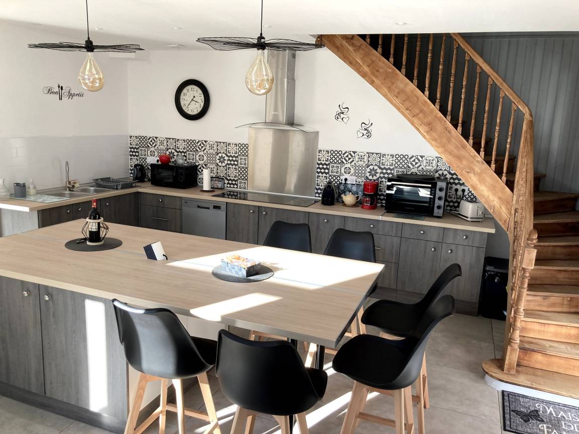 140 M² Maison De Vacances ∙ 3 Chambres ∙ 6 Personnes - Coutras