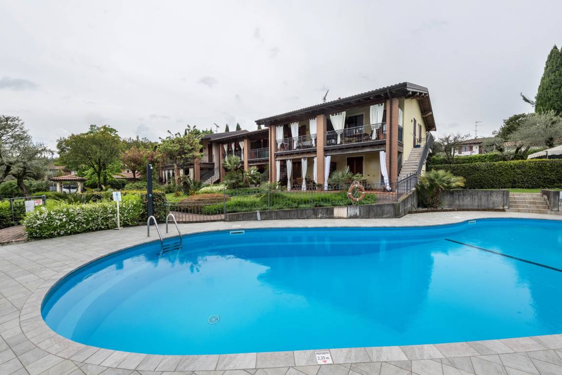 55 M² Ferienwohnung ∙ 2 Schlafzimmer ∙ 6 Gäste - Sirmione
