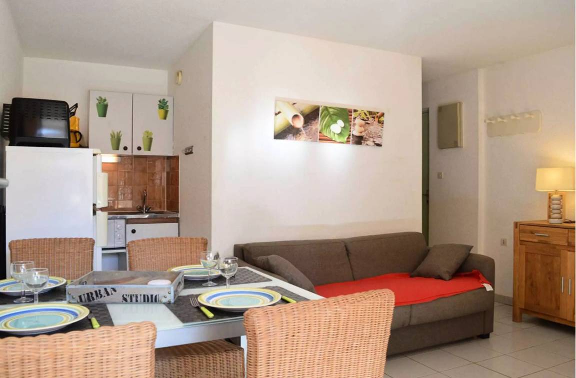 28 M² Appartement ∙ 1 Slaapkamer ∙ 4 Gasten - Fleury