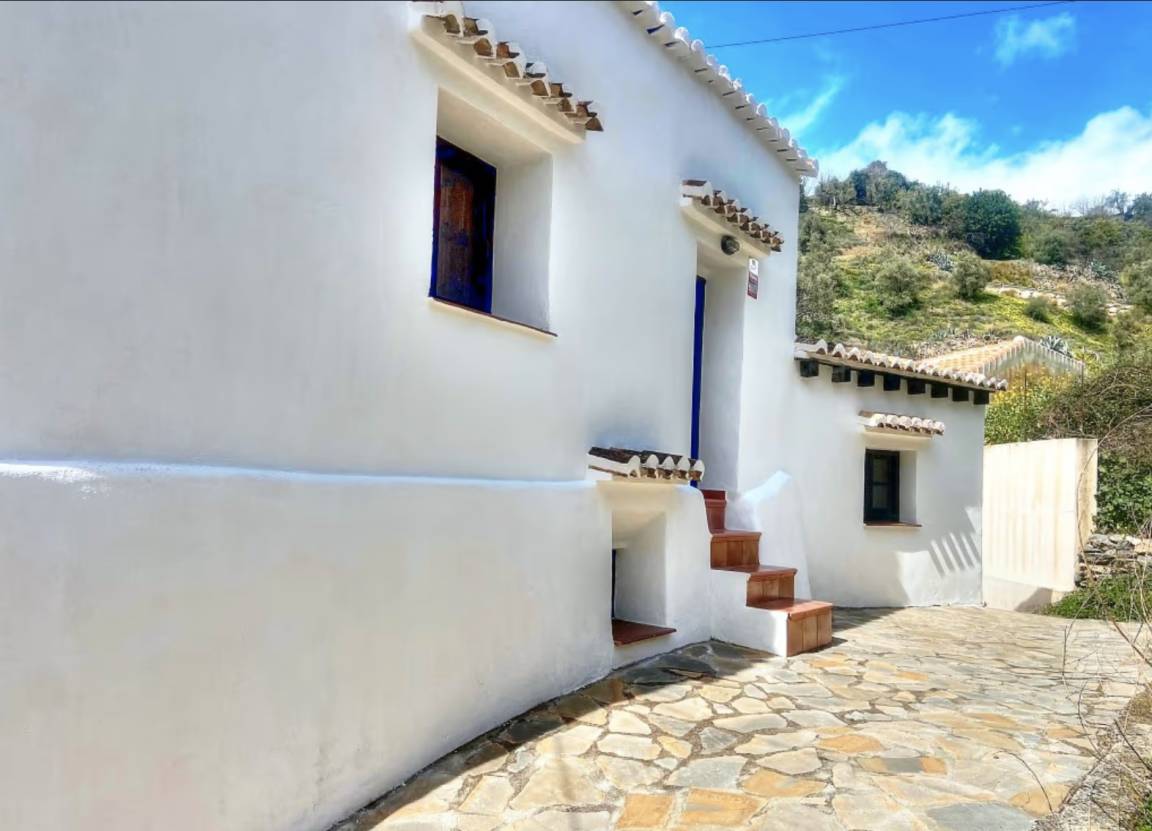 145 M² House ∙ 3 Bedrooms ∙ 6 Guests - Cómpeta