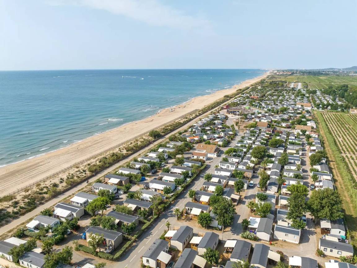 32 M² Camping-unterkunft ∙ 3 Schlafzimmer ∙ 6 Gäste - Montagnac