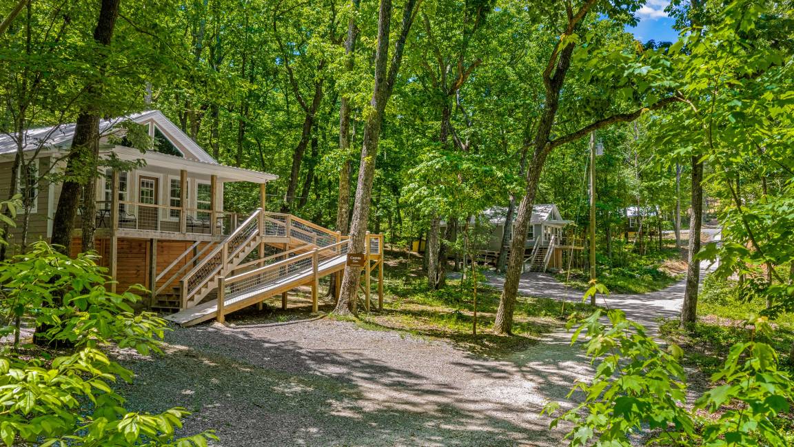 161 M² Cabin ∙ 4 Bedrooms ∙ 12 Guests - Alabama