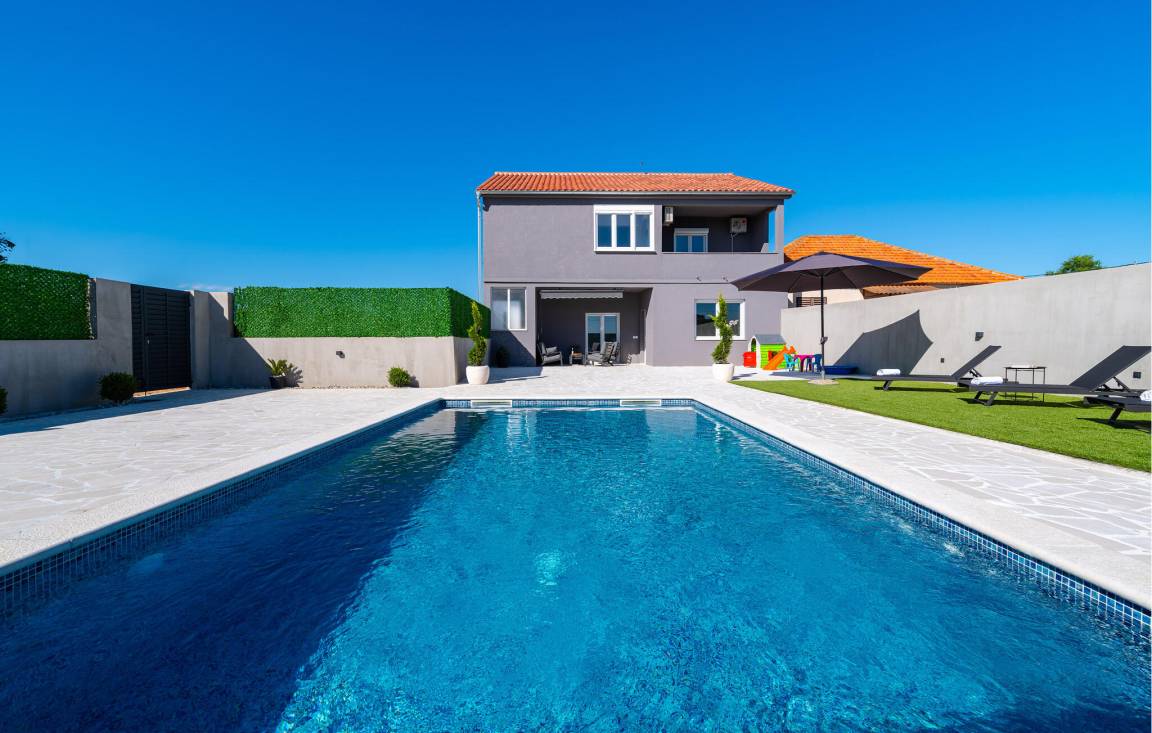 95 M² Apartamento ∙ 2 Habitaciones ∙ 5 Huéspedes - Galešnjak