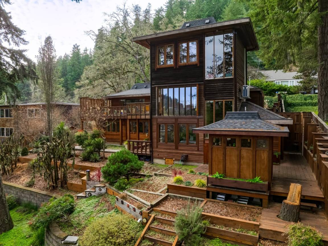 70 M² House ∙ 3 Bedrooms ∙ 6 Guests - Eugene, OR