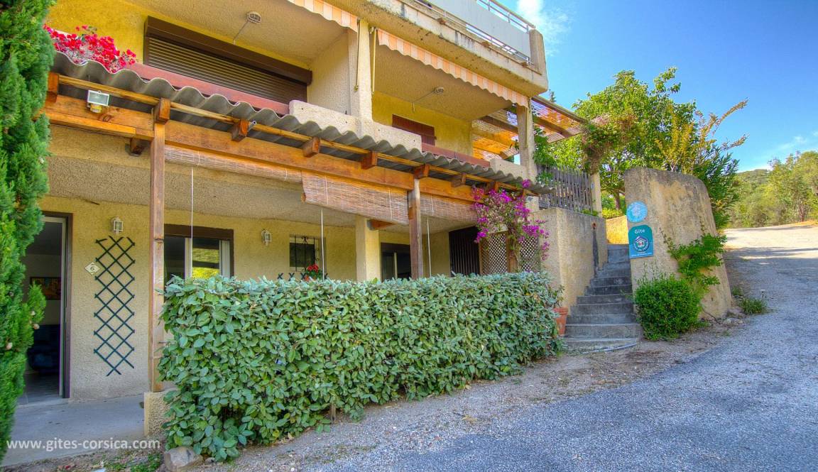 34 M² Gîte ∙ 1 Chambre ∙ 2 Personnes - Serra-di-Ferro