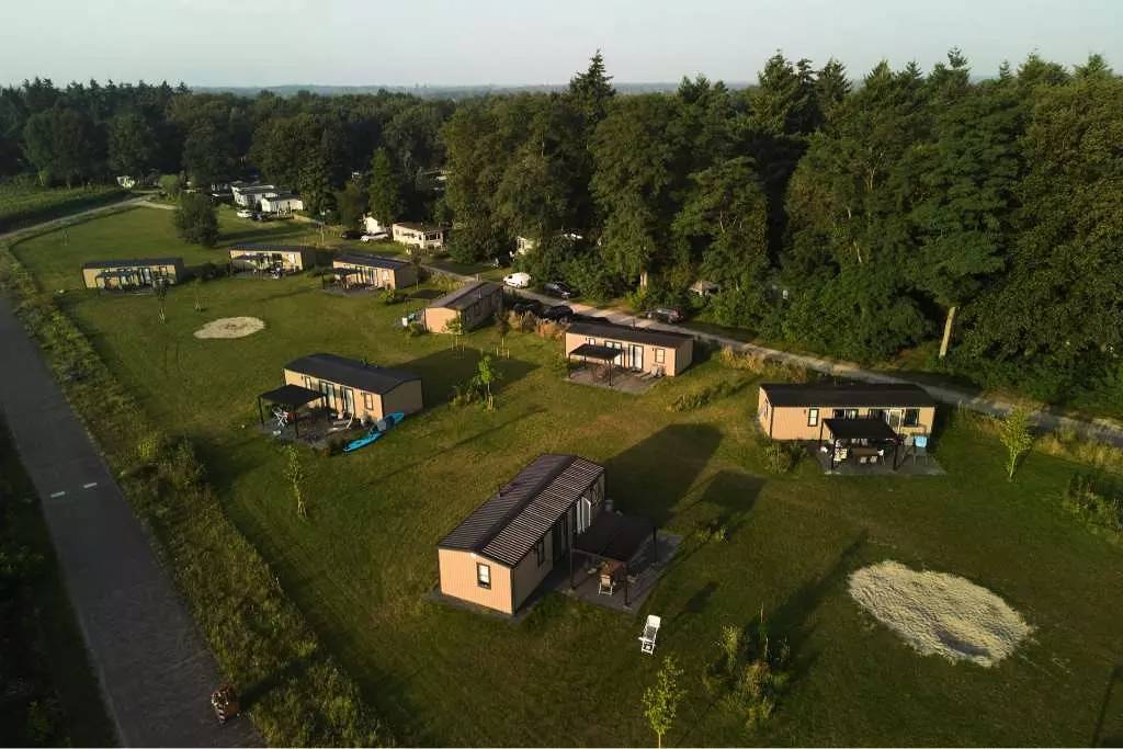 44 M² Caravan ∙ 3 Bedrooms ∙ 4 Guests - Hoogstraten