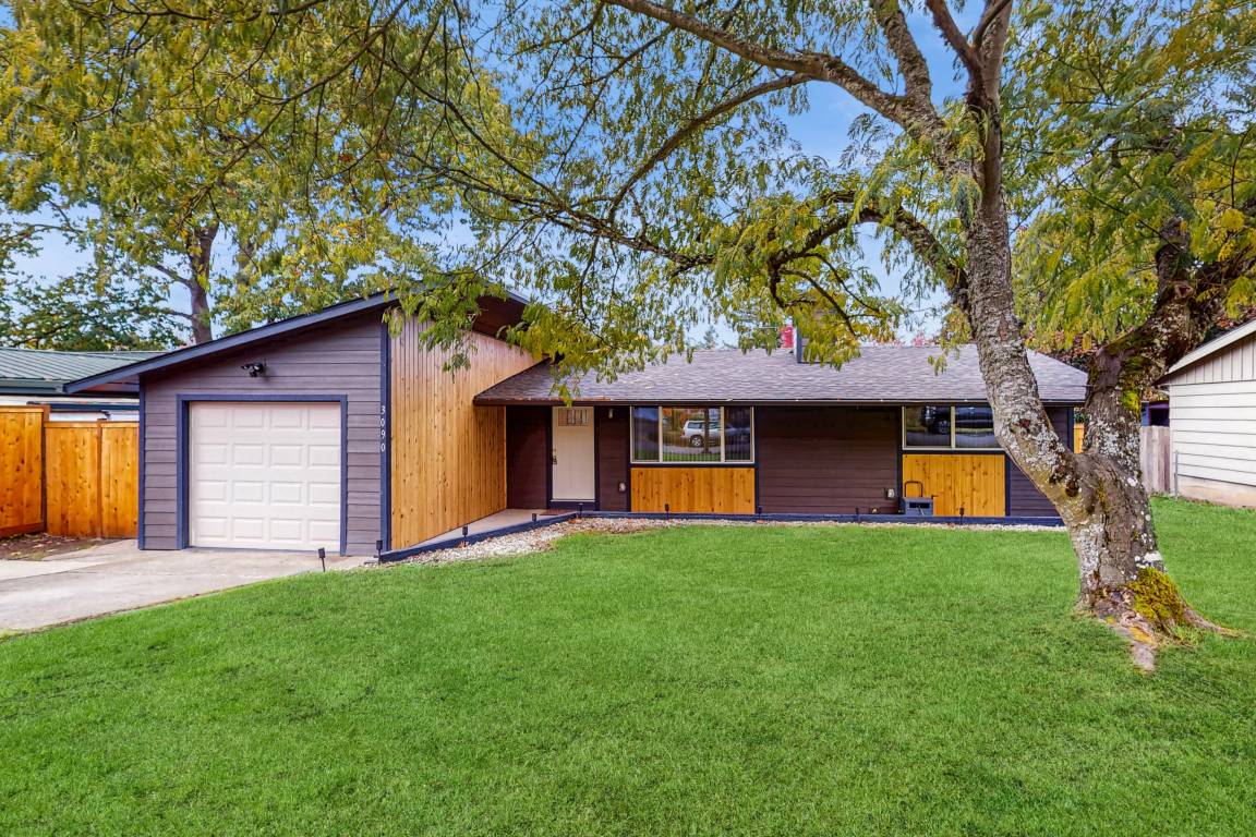 101 M² House ∙ 3 Bedrooms ∙ 6 Guests - Eugene, OR