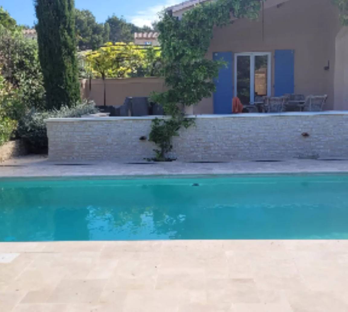 130 M² Maison De Vacances ∙ 4 Chambres ∙ 6 Personnes - L'Isle-sur-la-Sorgue