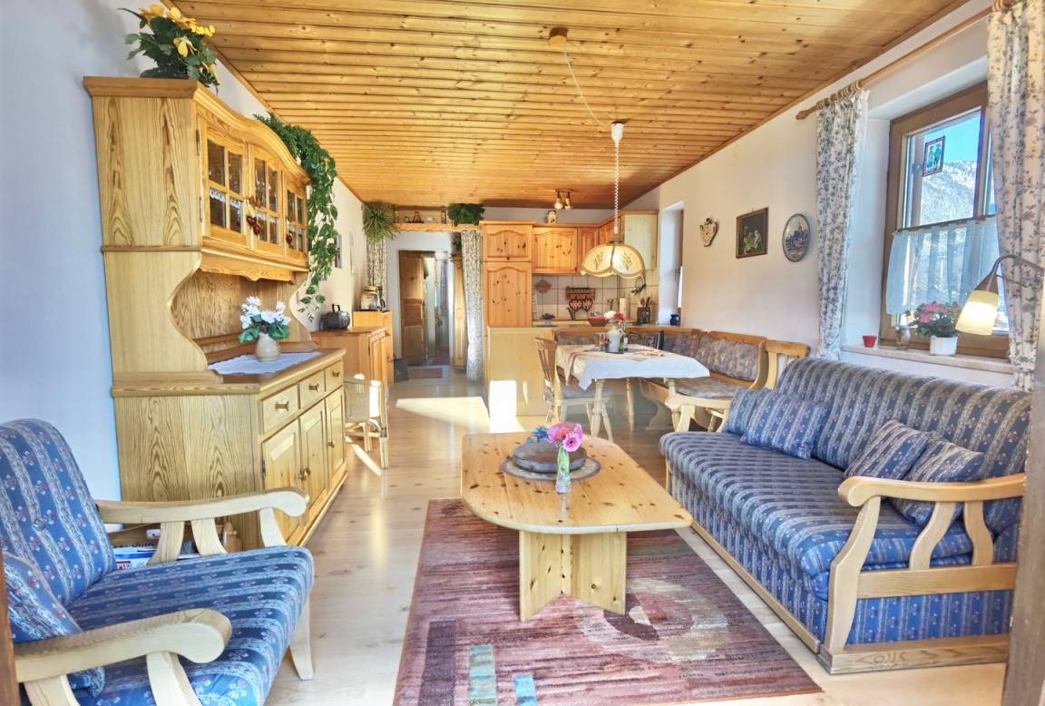 60 M² Huoneisto ∙ 1 Makuuhuone ∙ 2 Vierasta - Mittenwald