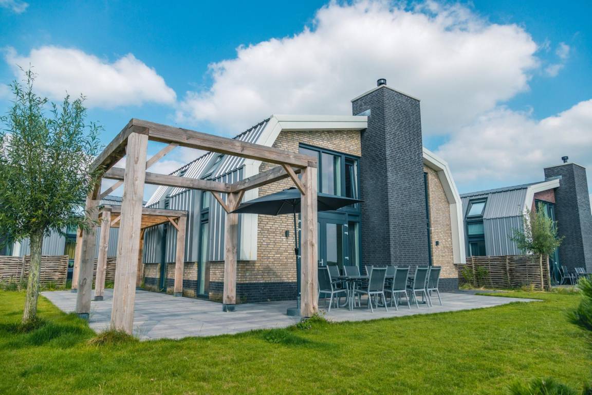 Bungalow ∙ 6 Bedrooms ∙ 12 Guests - Nijmegen