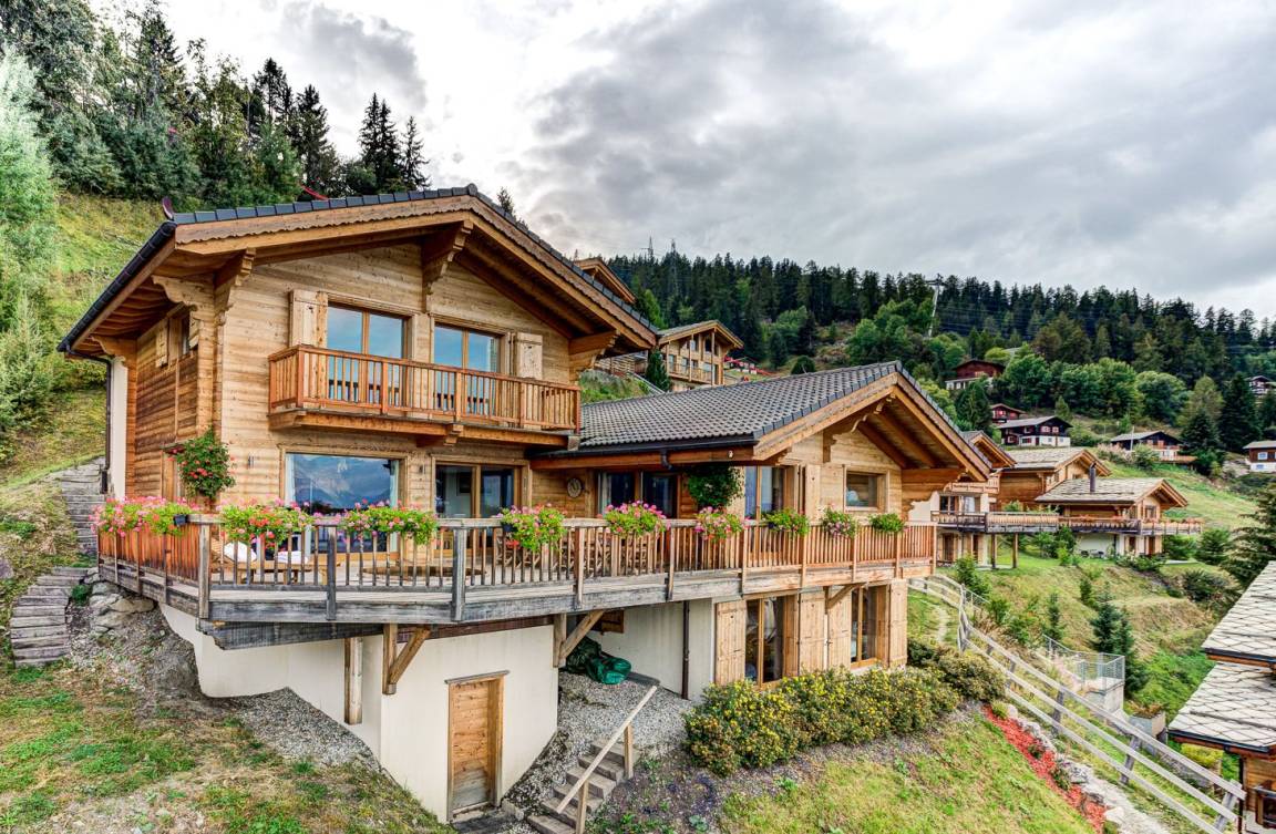 200 M² Casa ∙ 5 Quartos ∙ 13 Hóspedes - Suíça