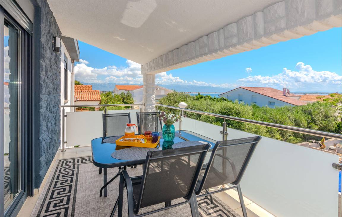 54 M² Apartment ∙ 2 Bedrooms ∙ 5 Guests - Vir