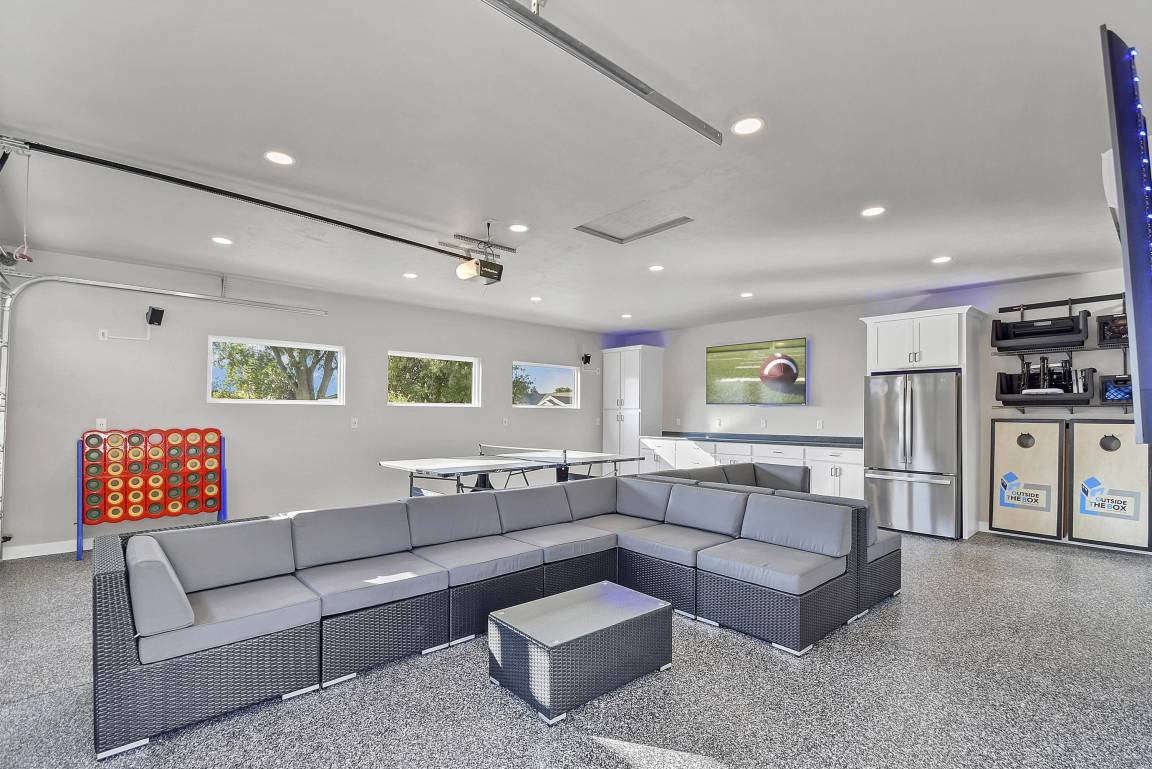 159 M² House ∙ 4 Bedrooms ∙ 12 Guests - Green Bay, WI