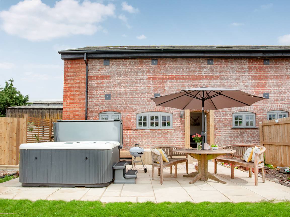 Cottage ∙ 2 Bedrooms ∙ 4 Guests - Honiton