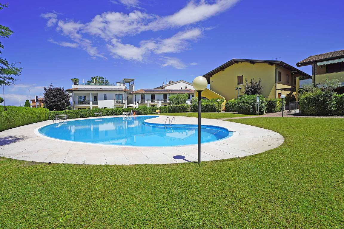 55 M² Apartamento ∙ 1 Habitación ∙ 4 Huéspedes - Sirmione