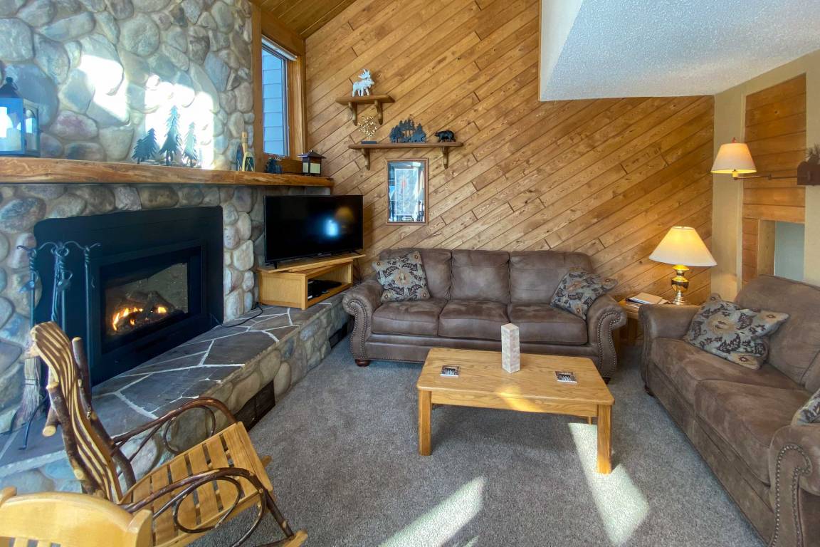 111 M² Apartment ∙ 3 Bedrooms ∙ 8 Guests - Lutsen, MN