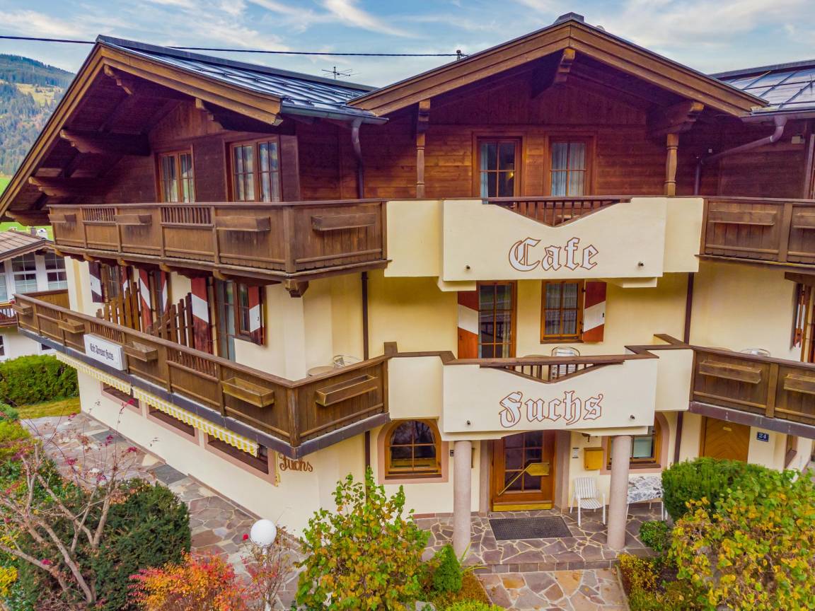 600 M² Ferienhaus ∙ 16 Schlafzimmer ∙ 34 Gäste - Westendorf