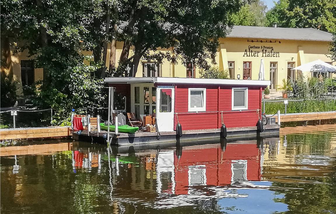 30 M² Hausboot ∙ 1 Schlafzimmer ∙ 2 Gäste - Beetzsee