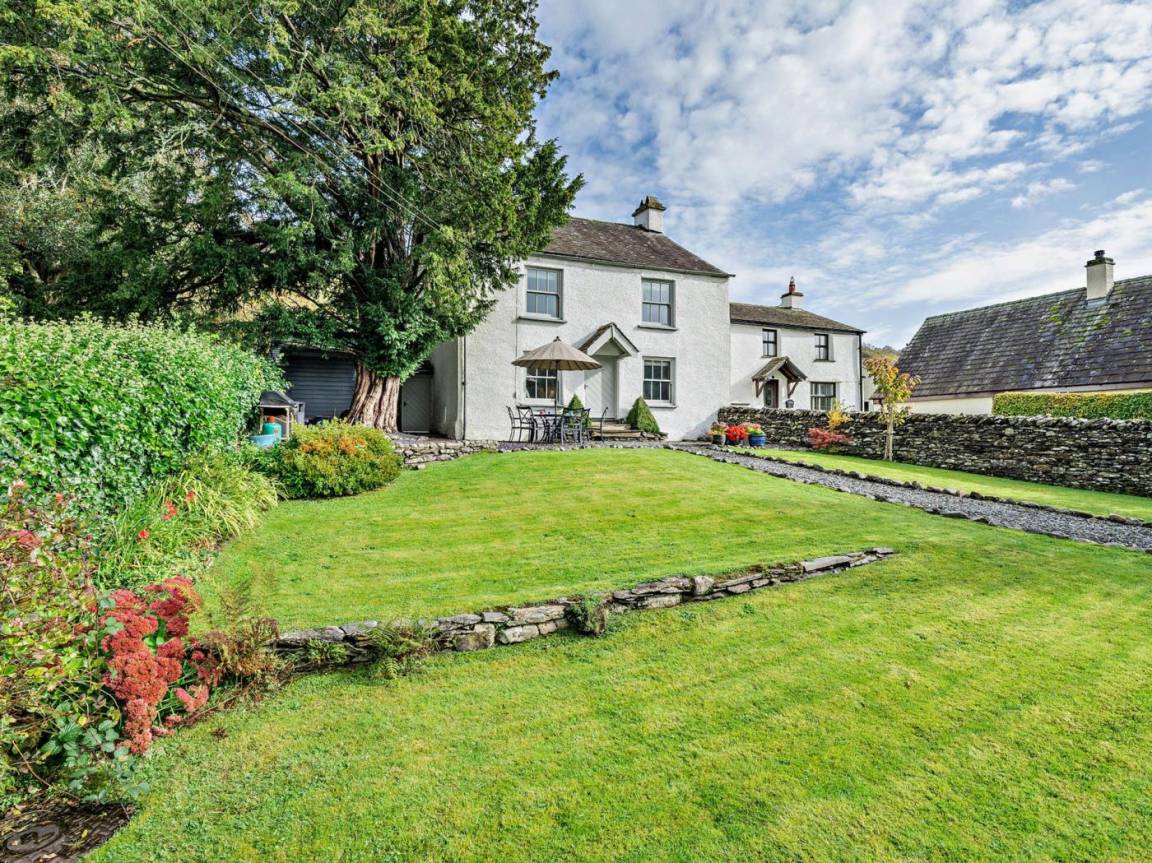 Cottage ∙ 3 Bedrooms ∙ 6 Guests - Newby Bridge