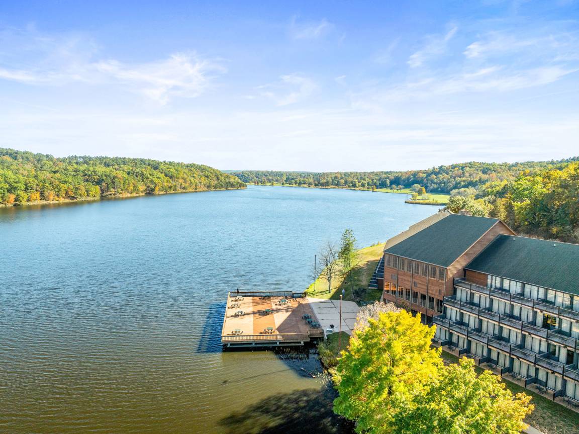 99 M² Lodge ∙ 1 Bedroom ∙ 4 Guests - Missouri