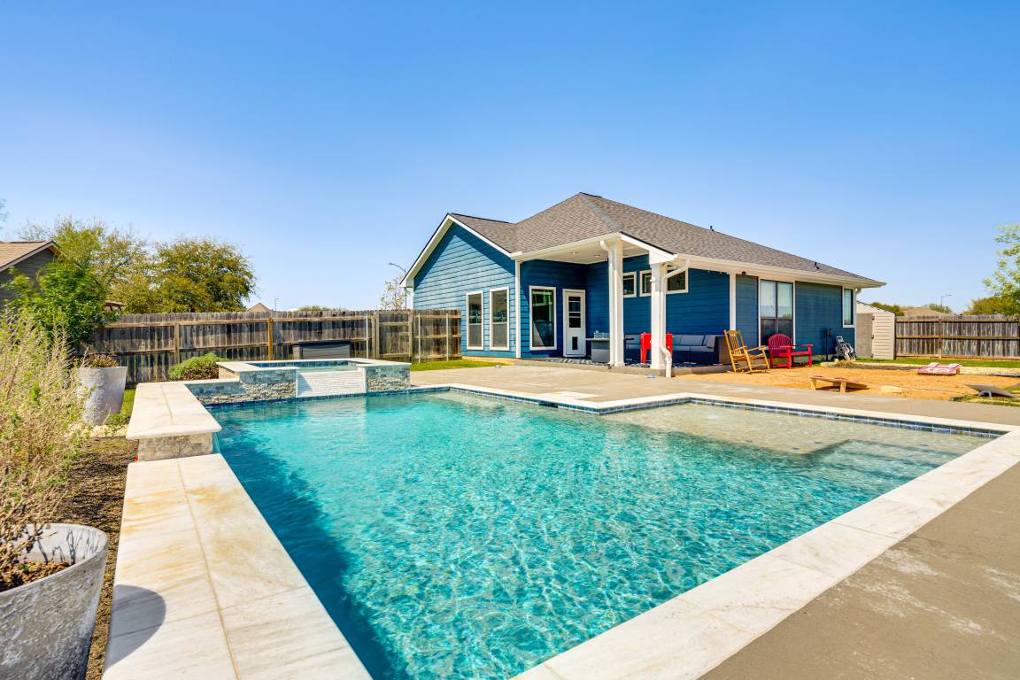 117 M² House ∙ 3 Bedrooms ∙ 8 Guests - College Station, TX