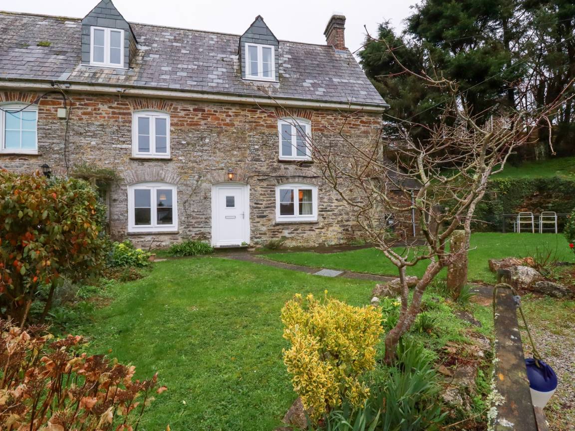 Cottage ∙ 3 Bedrooms ∙ 6 Guests - Mawgan Porth