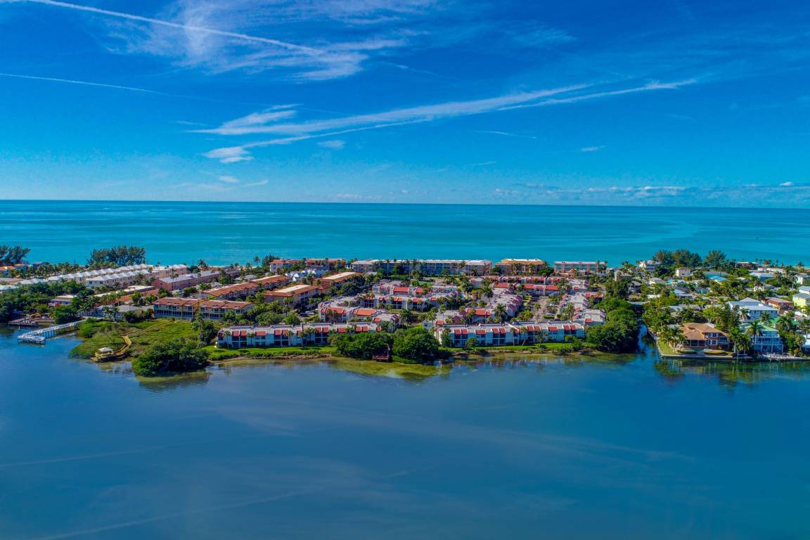 112 M² Condo ∙ 2 Bedrooms ∙ 6 Guests - Bradenton Beach, FL
