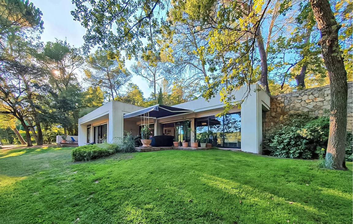 300 M² Maison De Vacances ∙ 4 Chambres ∙ 8 Personnes - Carcès